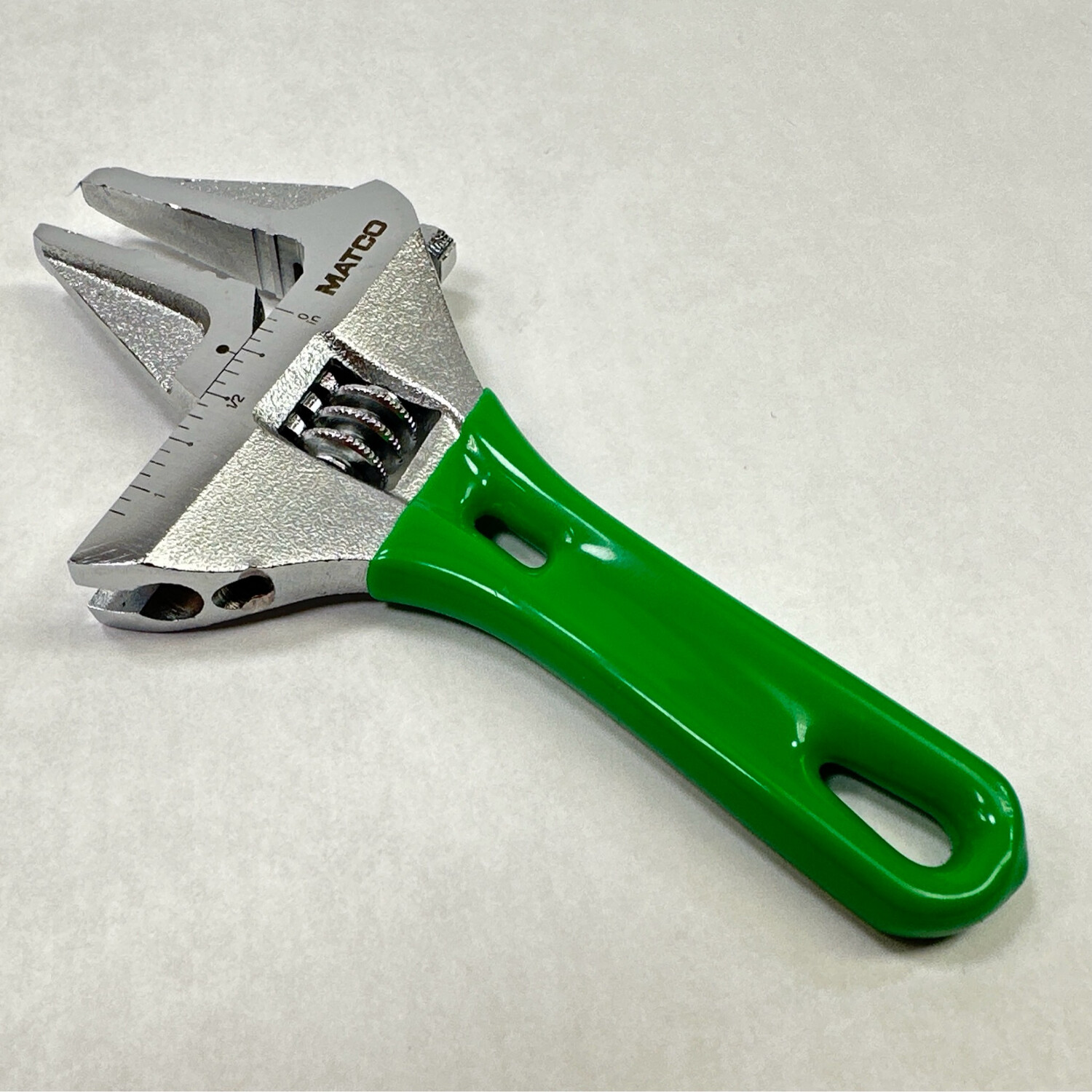 Matco 6" Stubby Exoskeleton Slim Jaw Adjustable Wrench - GREEN, AEW6SG ...