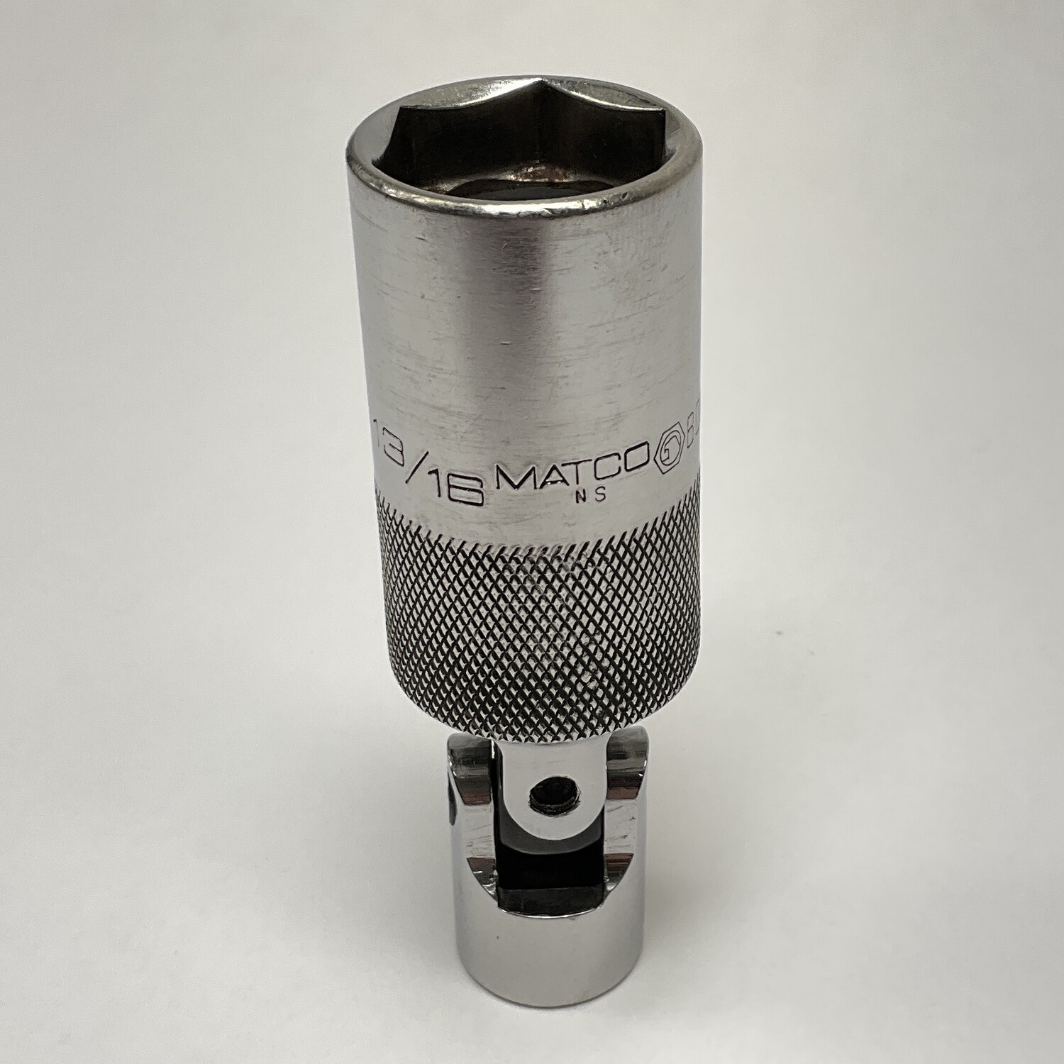 Matco Tools 3/8" Drive 13/16" SAE 6 Point Universal Spark Plug Socket ...