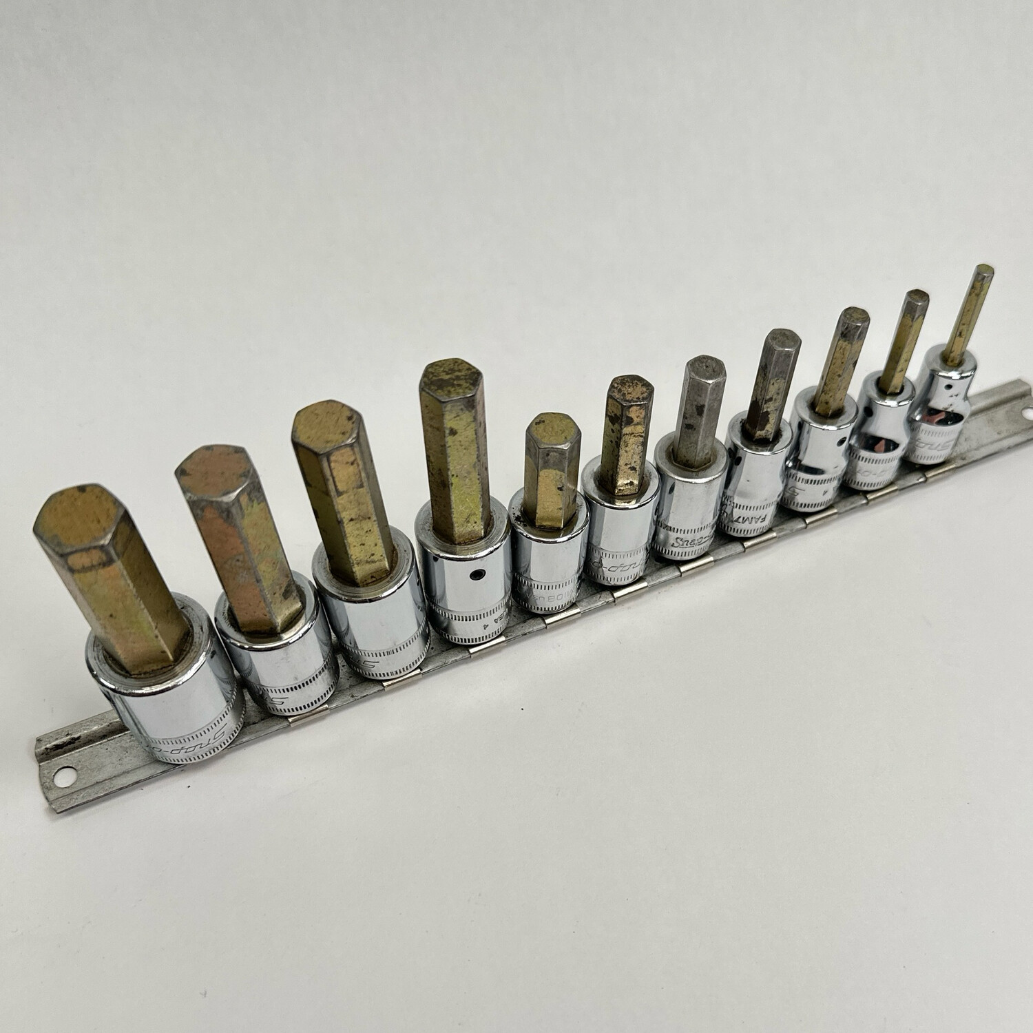 Snap On 11 pc 3/8" Drive Metric Standard Hex Bit Socket Set (4-14 mm ...