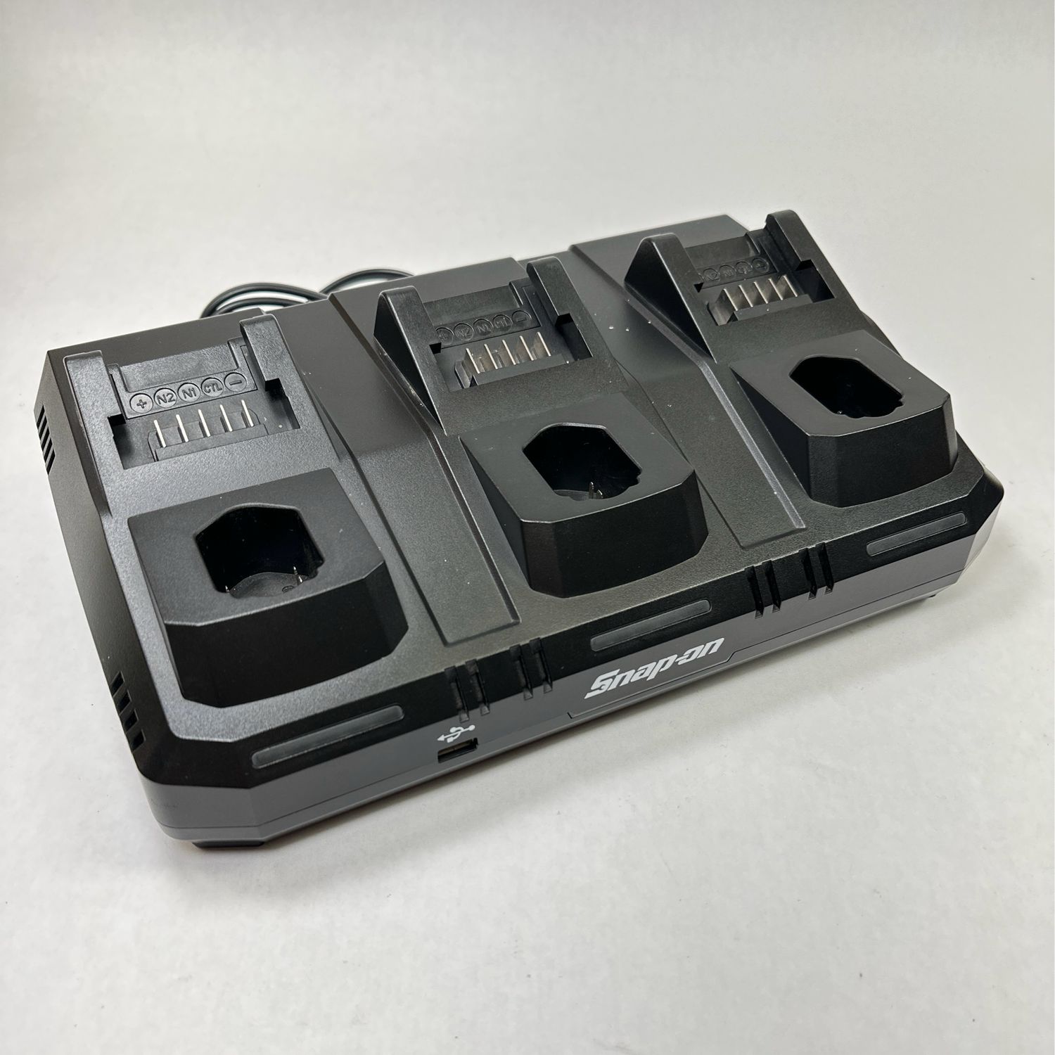 Snap On Triple 18V & 14.4V Charger, CTC123 - Shop - Tool Swapper