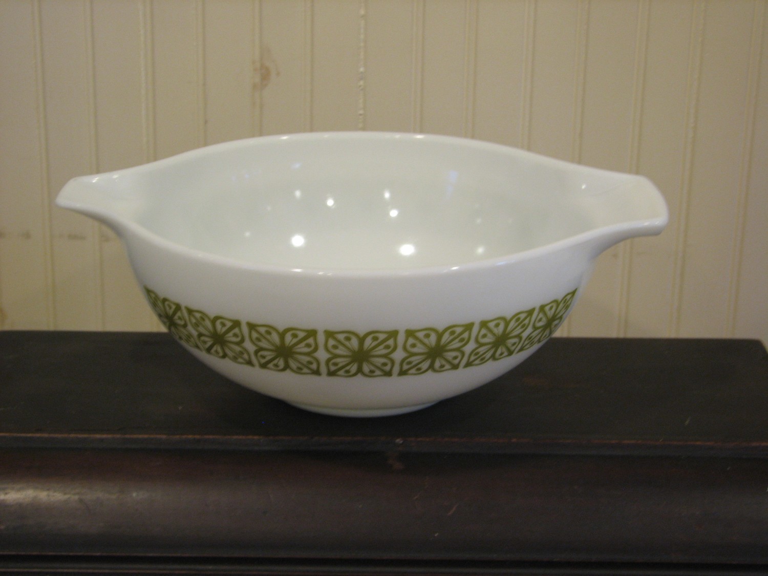Pyrex 4Qt Cinderella Bowl, Green Verde Square Pattern