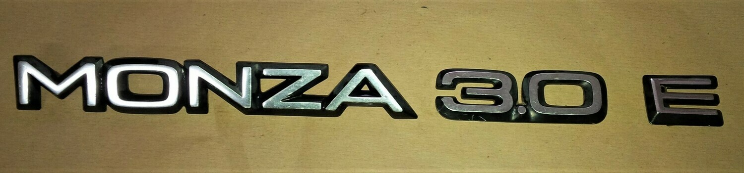 BADGE EMBLEM "MONZA 3.0E" Tailgate panel Opel Monza 3.0E Full Set
