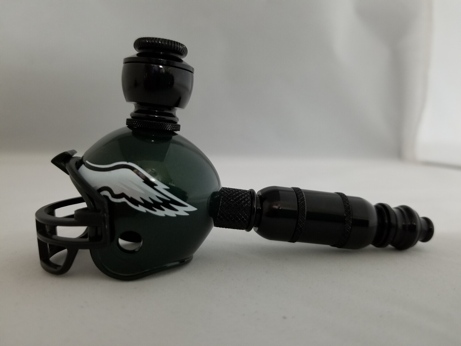 PHILADELPHIA EAGLES "BAD ASS" NFL FOOTBALL HELMET SMOKING PIPE Small ...