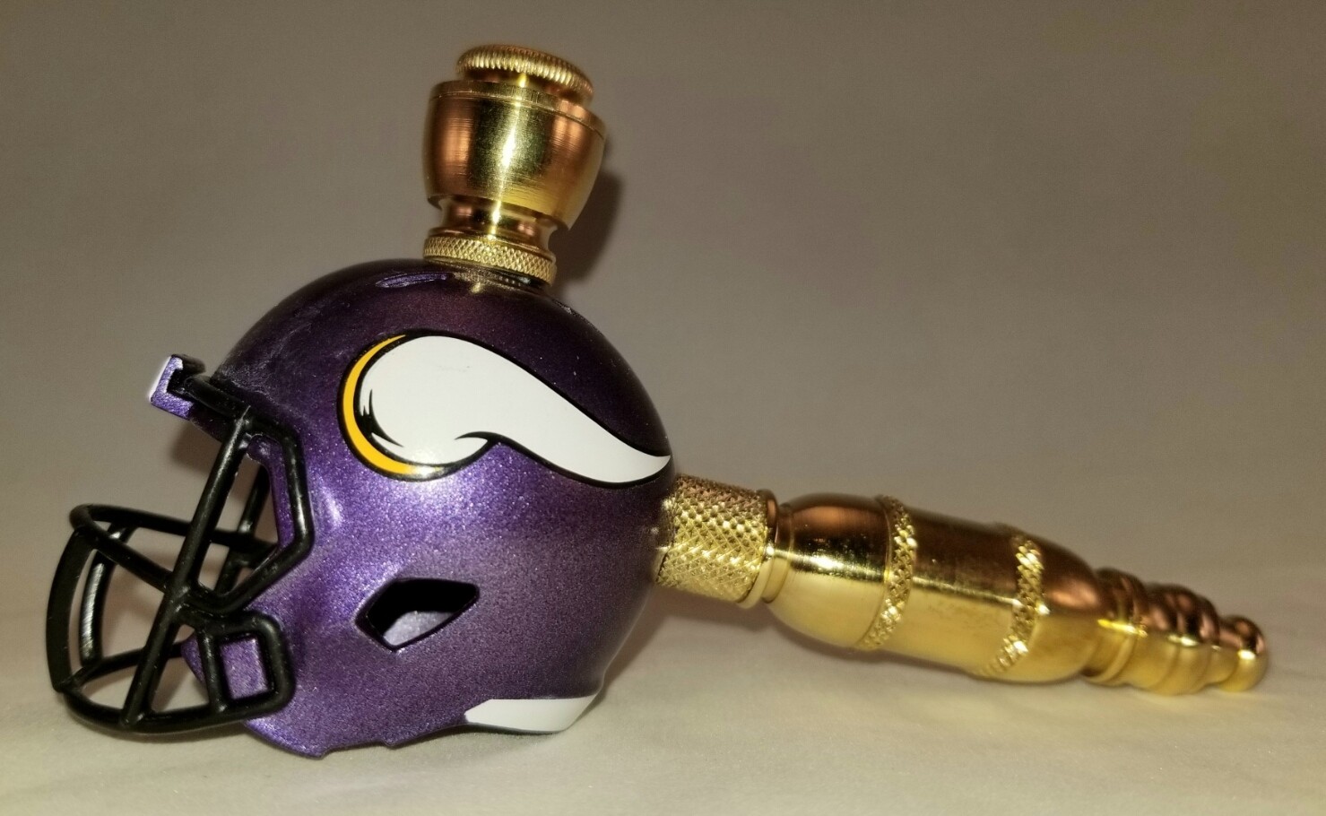 Minnesota Vikings Helmet Pipe Straight Design