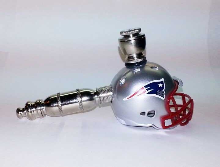 New England Patriots NFL Helmet Pipe Straight Design