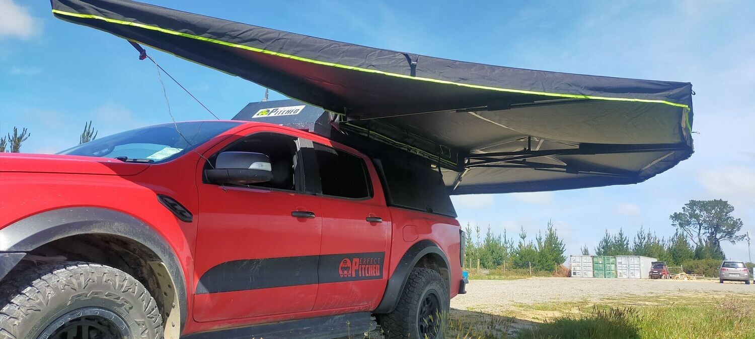 270 XL Batwing Awning = NEW, HD frame & LED lights. (LHS)