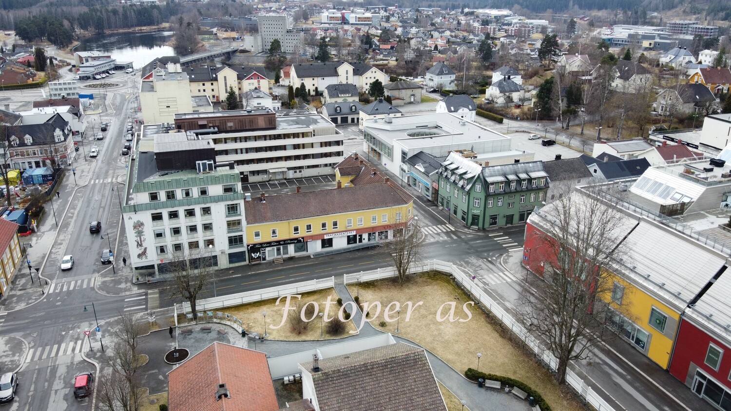 Hønefoss sentrum, Skøiengården.