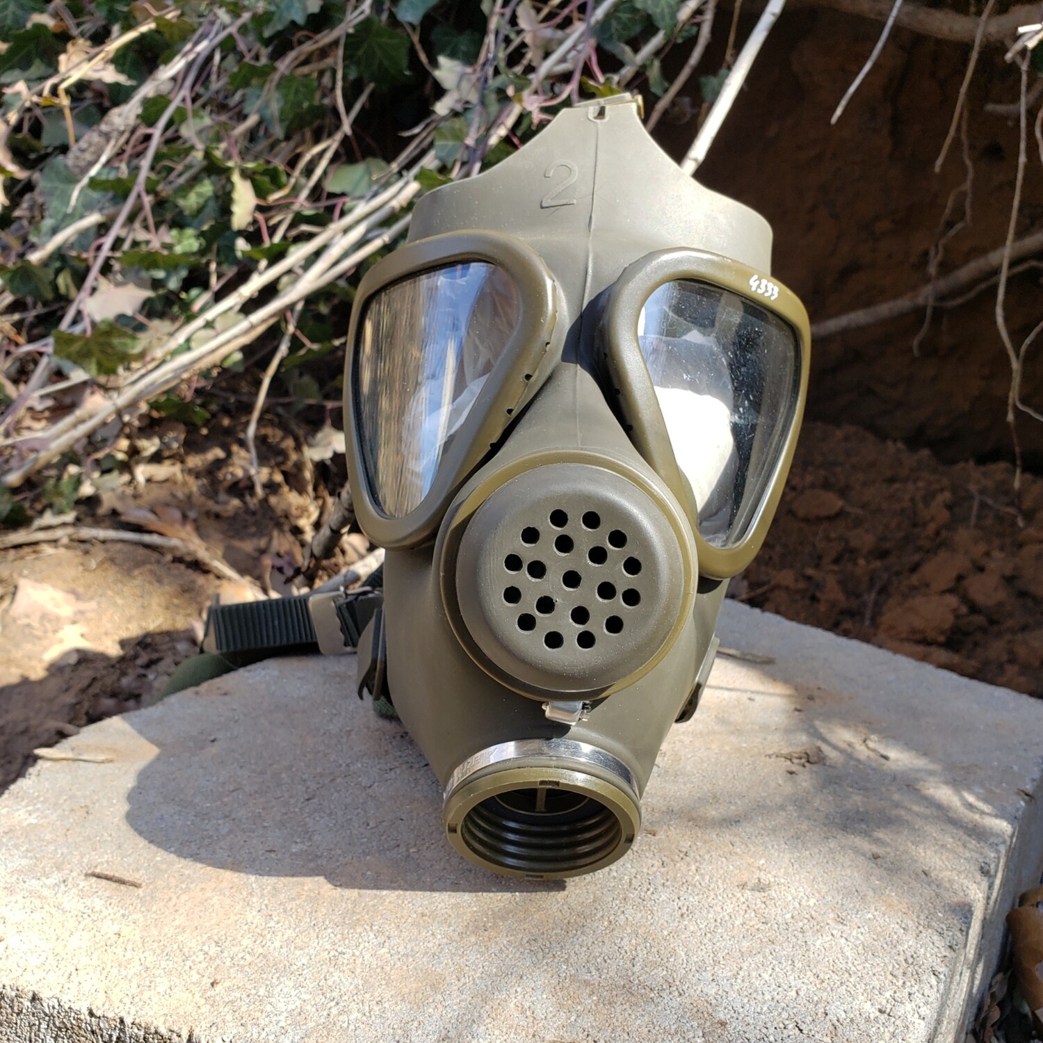 DRÄGER M65 gas mask
