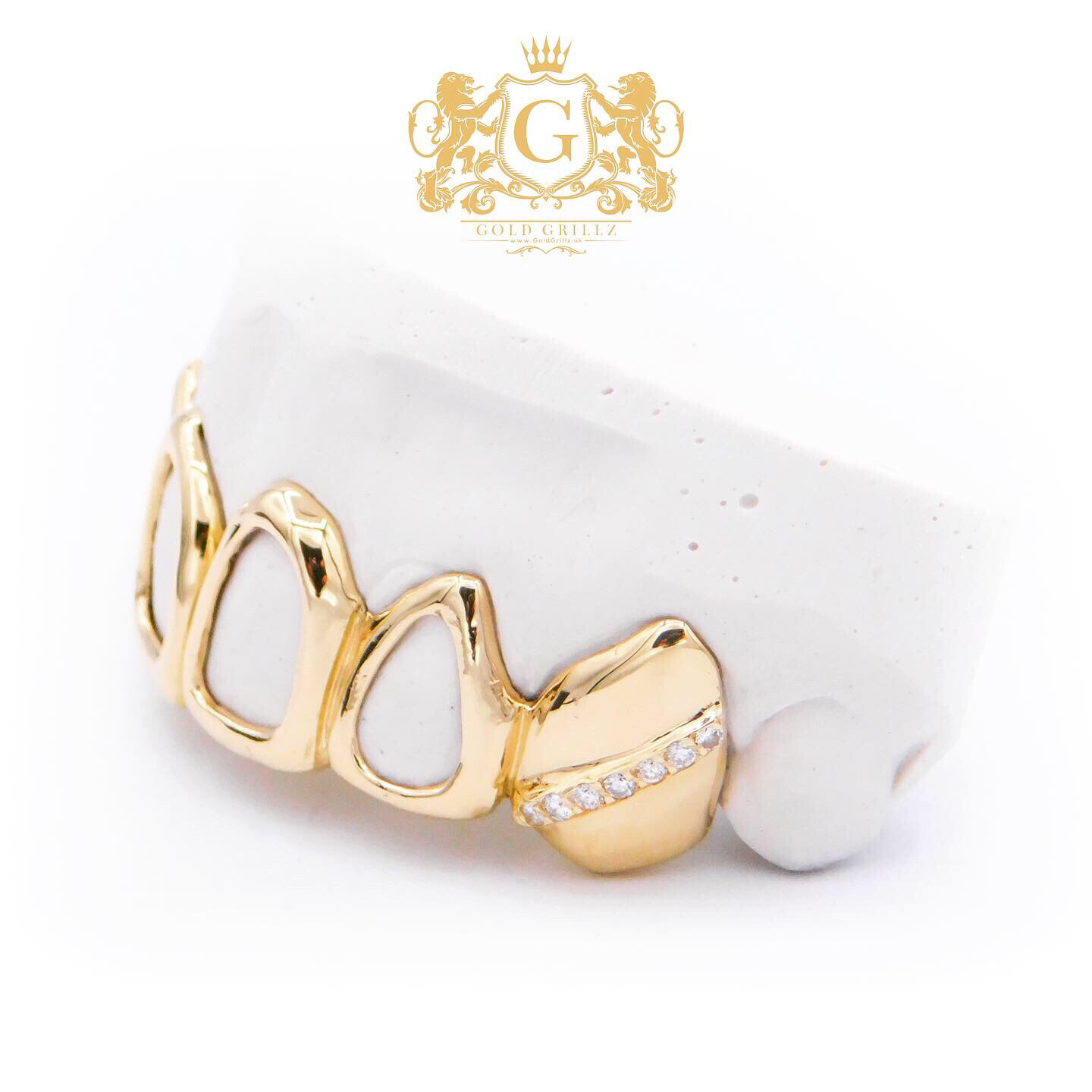 Gold Grillz - Windows & Diamonds Strip - 2 Diamond Strips on 6 Gold Teeth