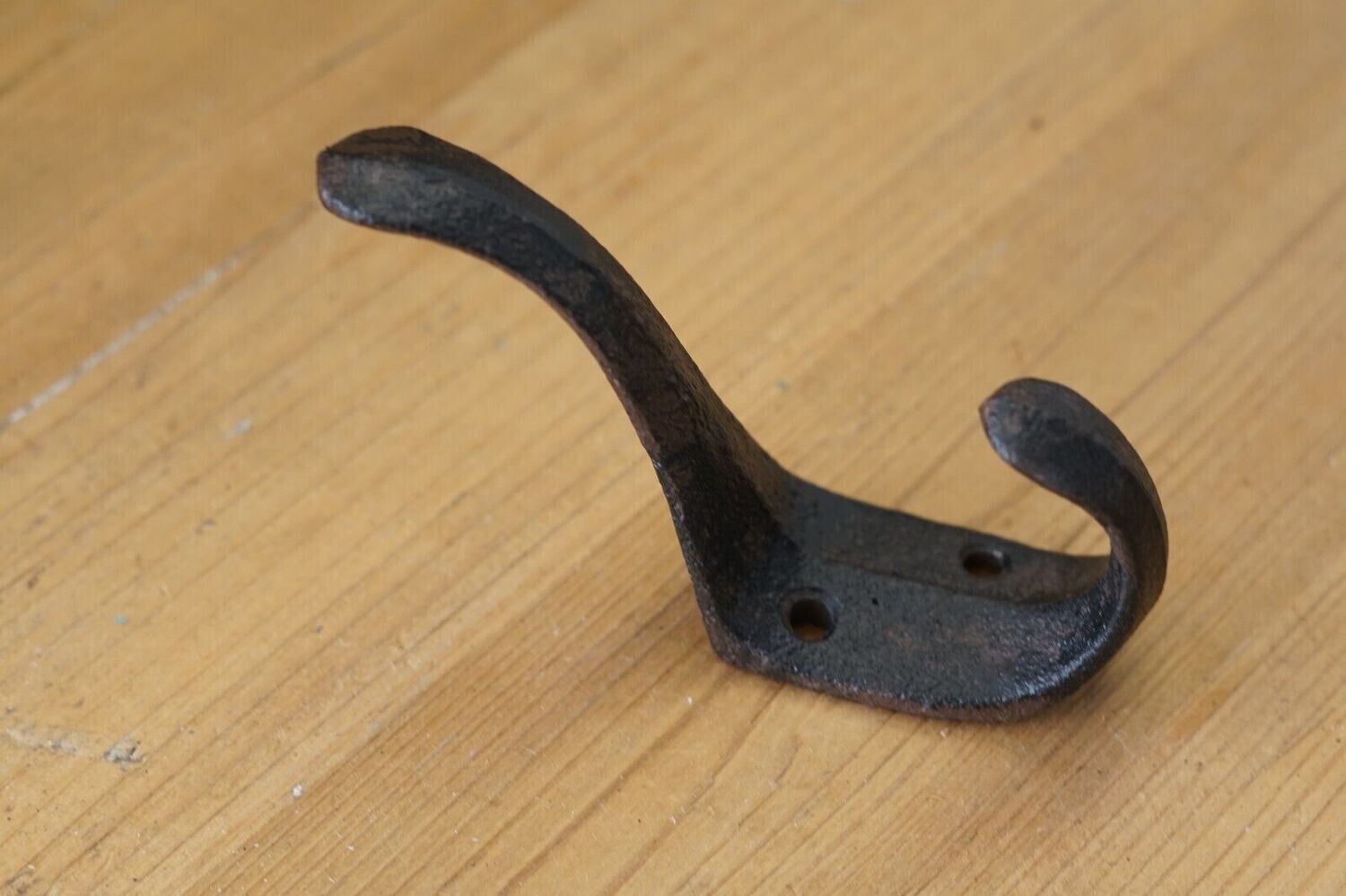 CAST IRON RUSTIC PRIMITIVE HOOK – Midwest Craft House – Unique Home ...