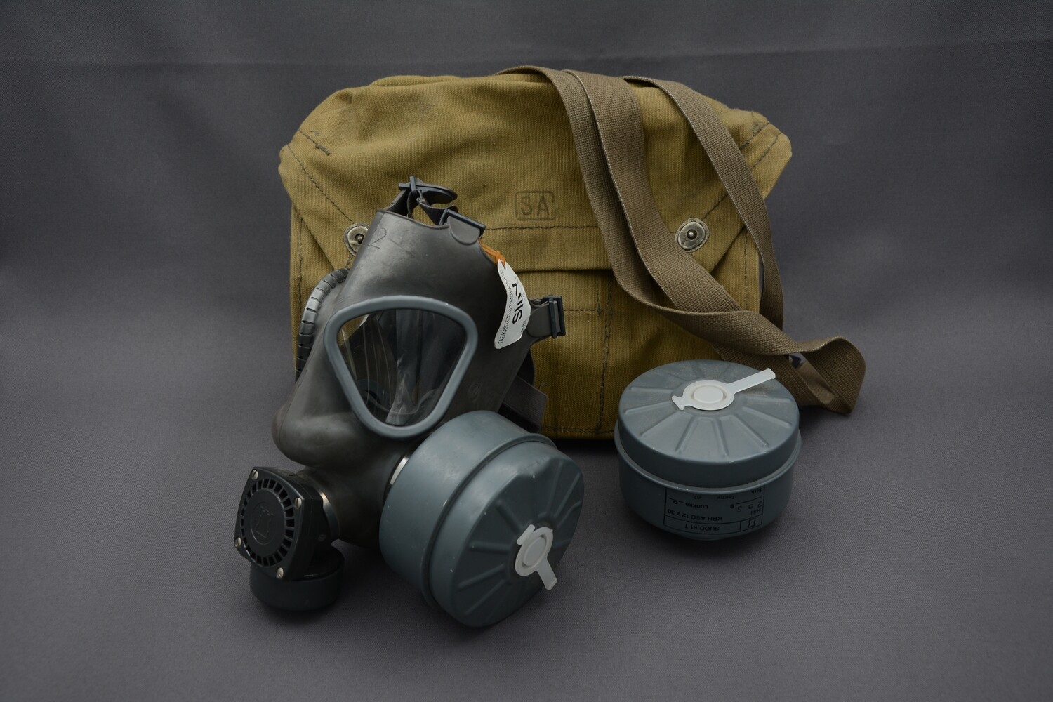 M1/61 Finnish Gas Mask Kit