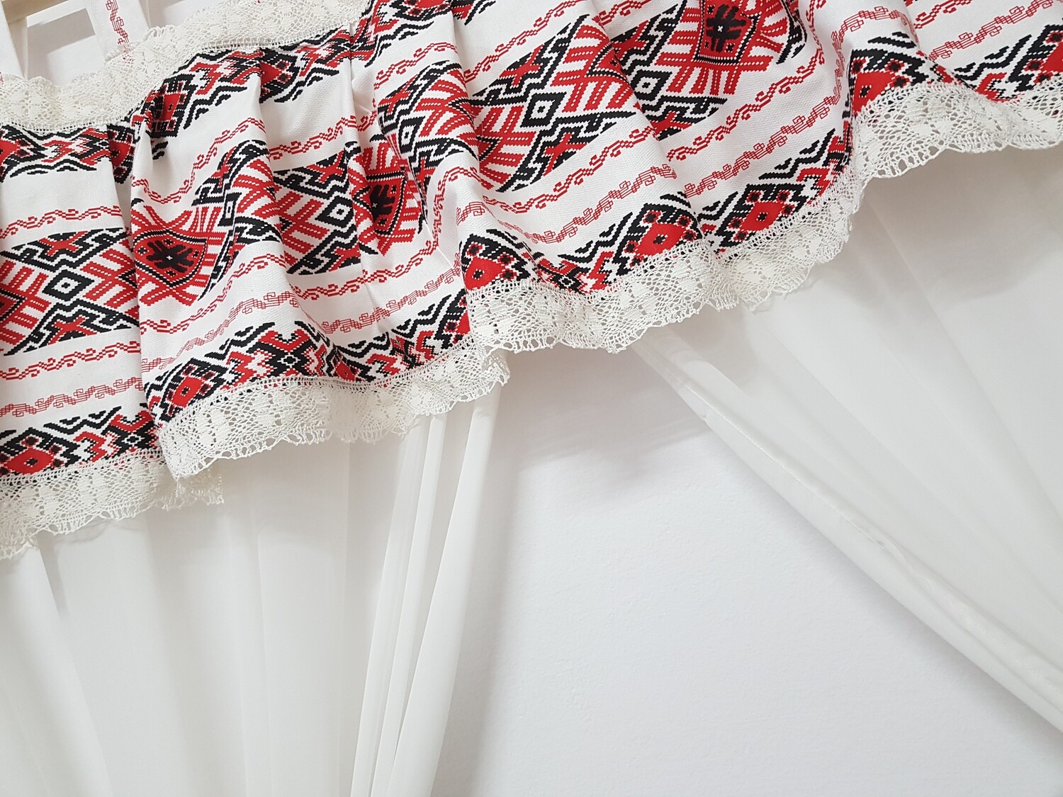 Perdea bucatarie motive traditionale/ rustice