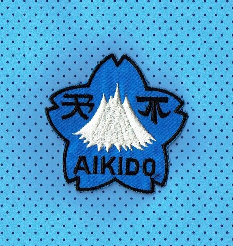 Patch/Écusson - Aikido Fond Bleu - 8 x 8 cm