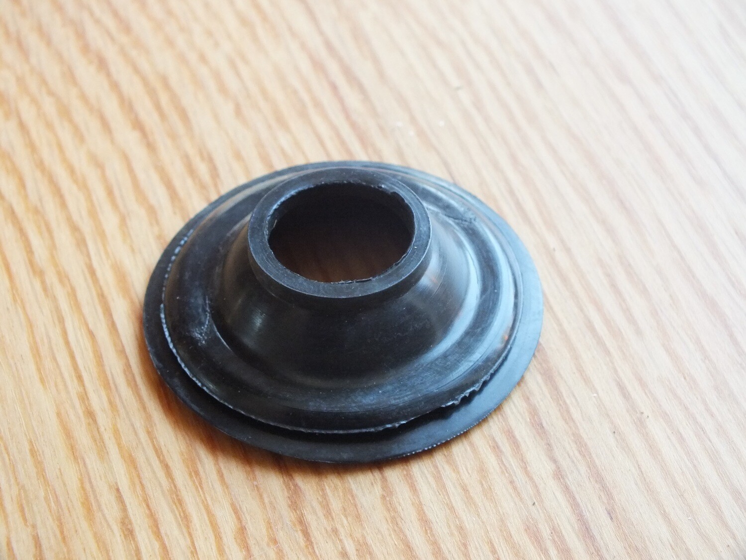 Heater Hose Grommet Straight Murena – Matra Magic – Delivering Matra ...