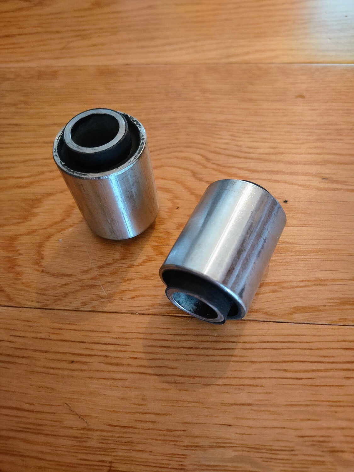 Lower Ft Wishbone Bush No Collar Murena and Bagheera (Pair) – Matra ...