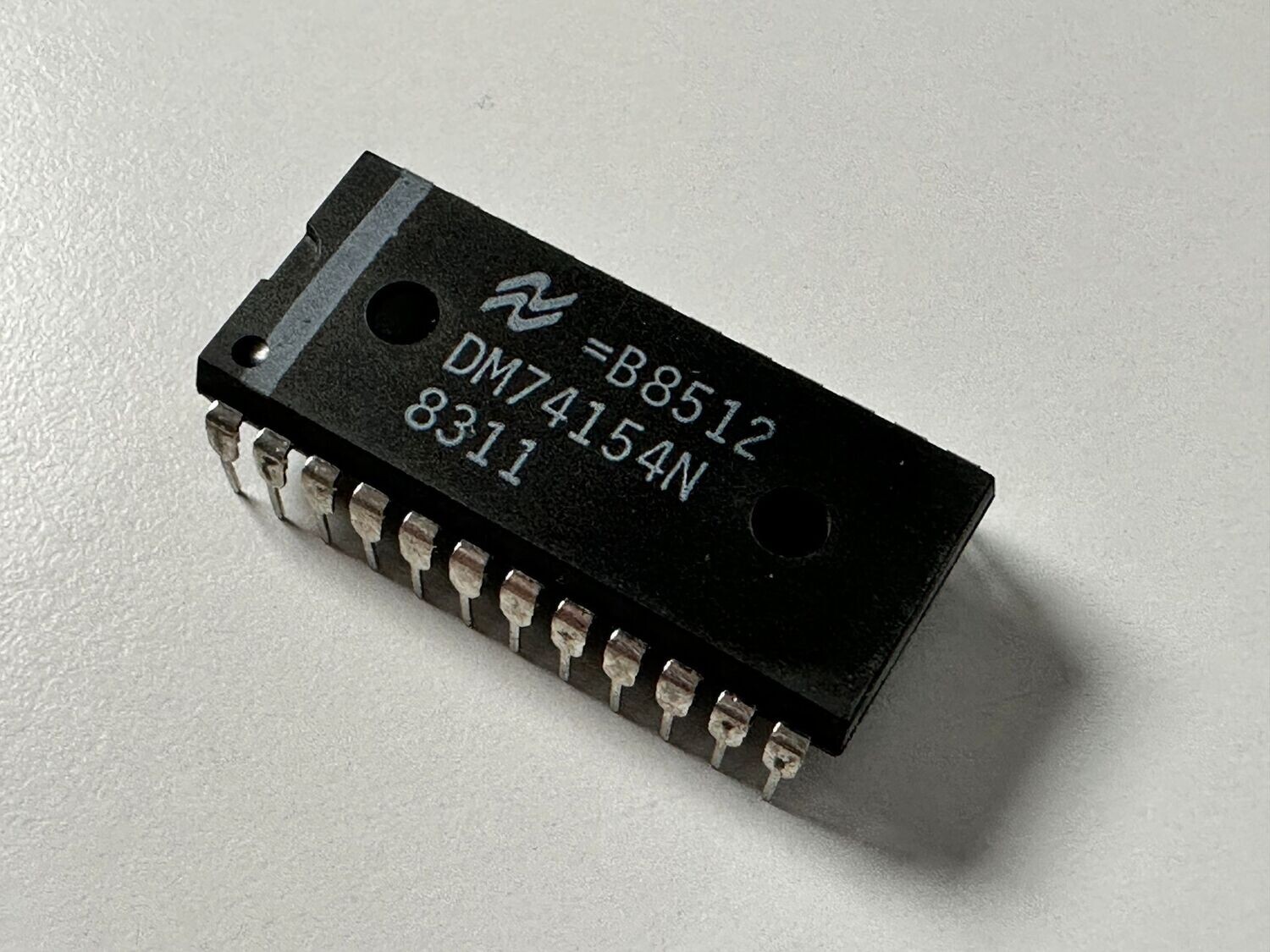 74154 Decoder/Demultiplexer