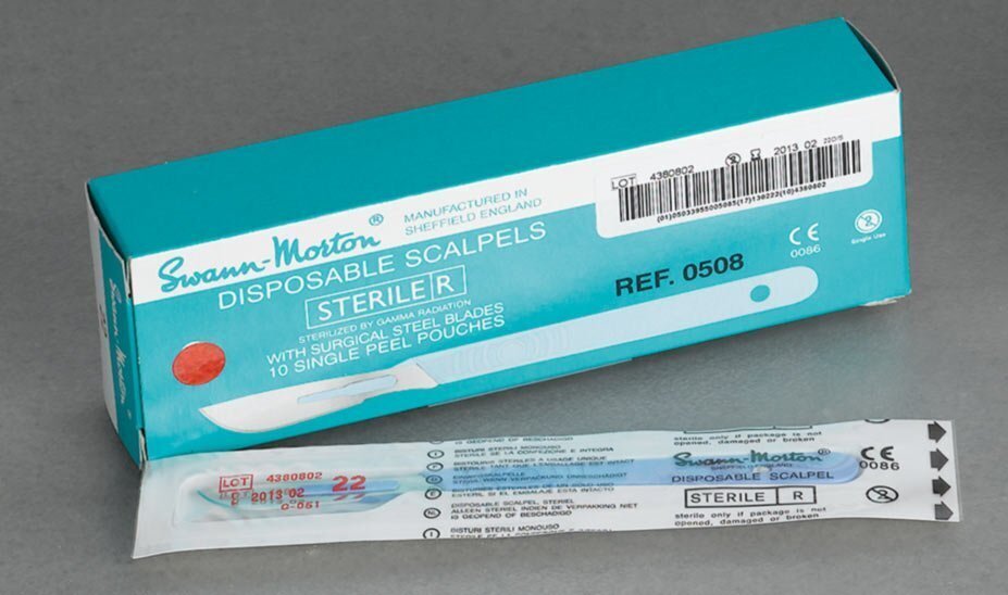 Single use scalpel
