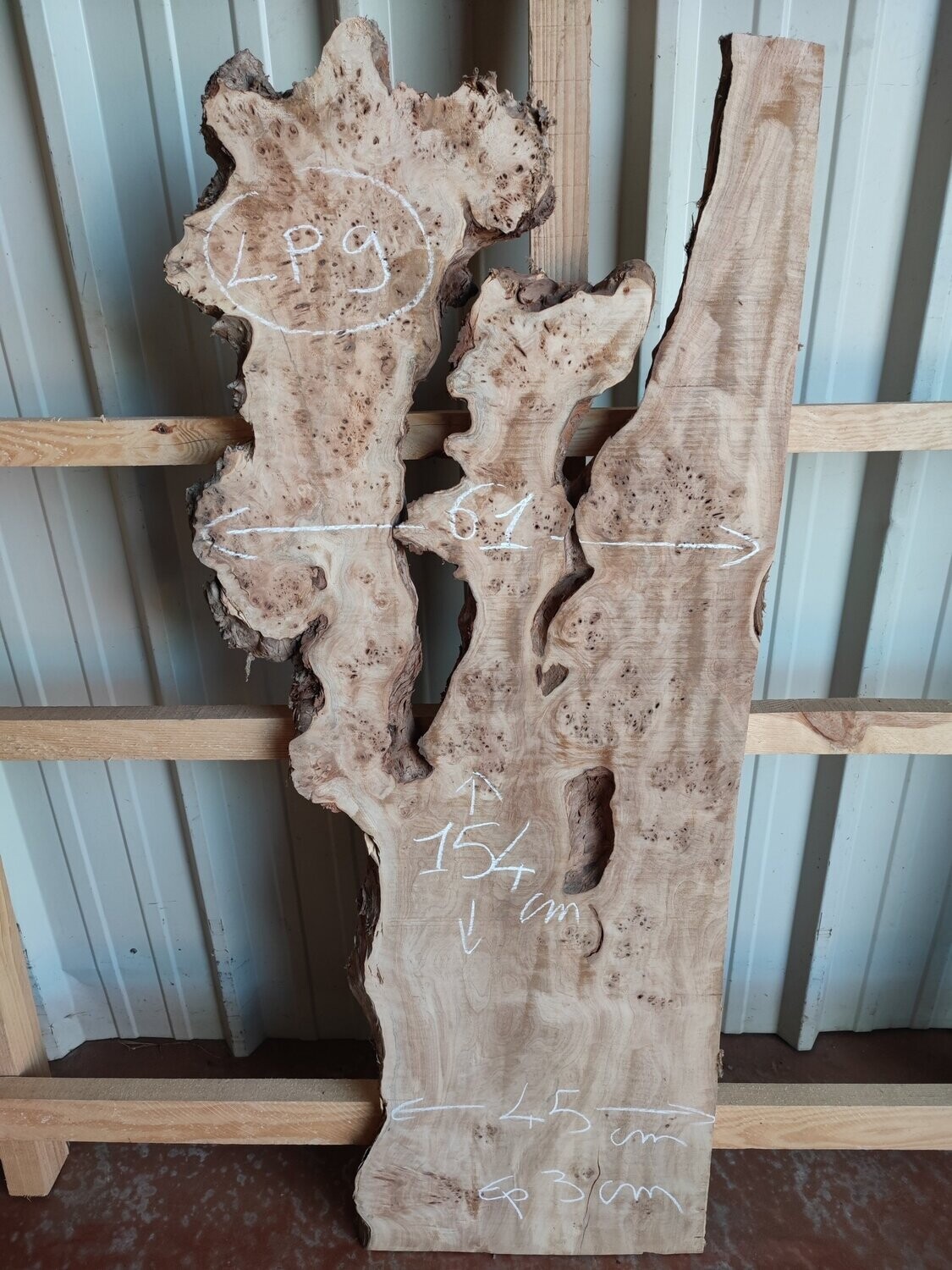 Plateau de loupe de peuplier idéal époxy