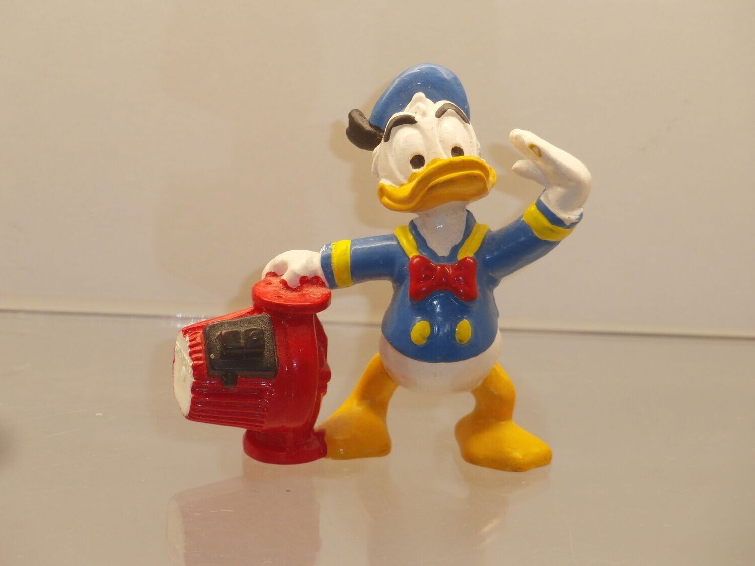 Disney Donald Duck: Bully 80er Jahre: Donald mit Pumpe Werbefigur für Grundfos