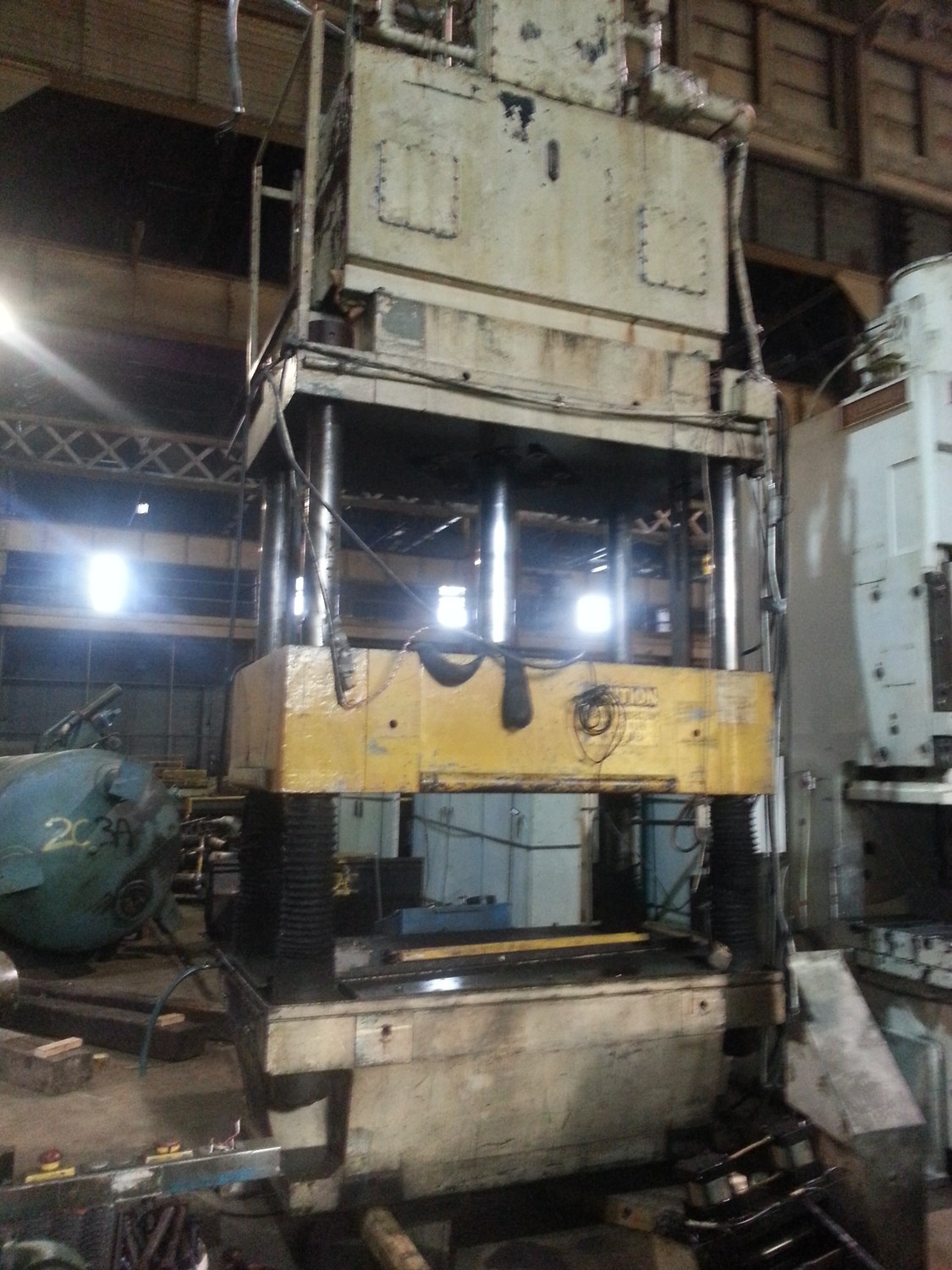 200 Ton Capacity Bentler Hydraulic Press For Sale - Store - Affordable ...