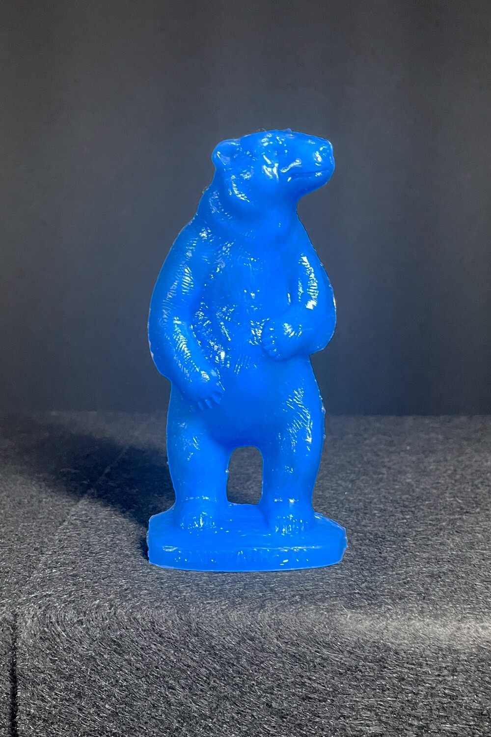 Plastic Polar Bear Souvenir [Como Park Zoo] | Mold-A-Rama Inc.