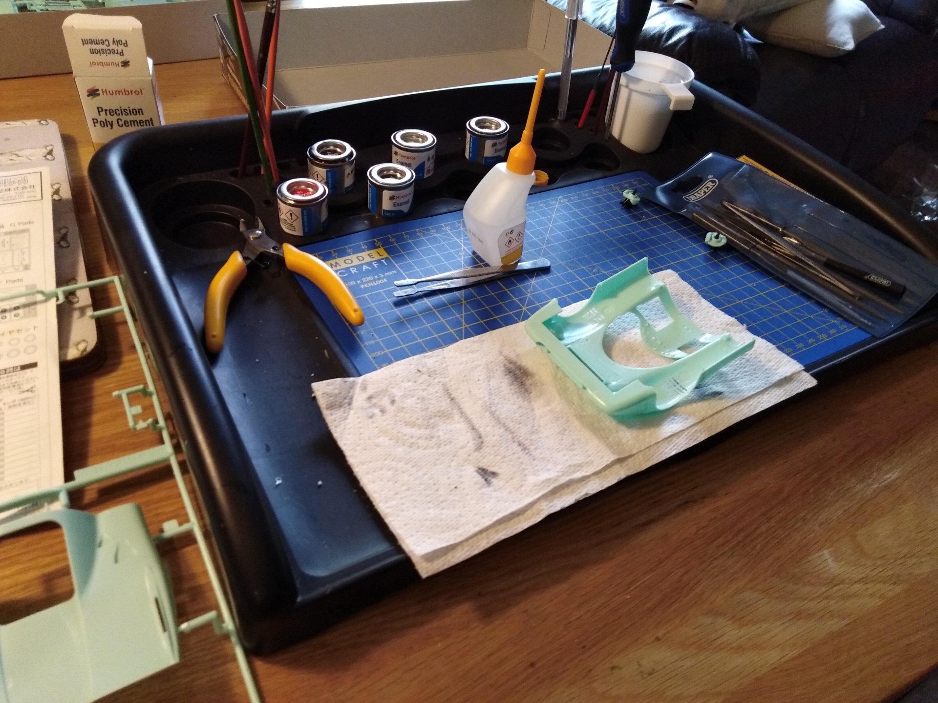 Tools, Paints & Accessories