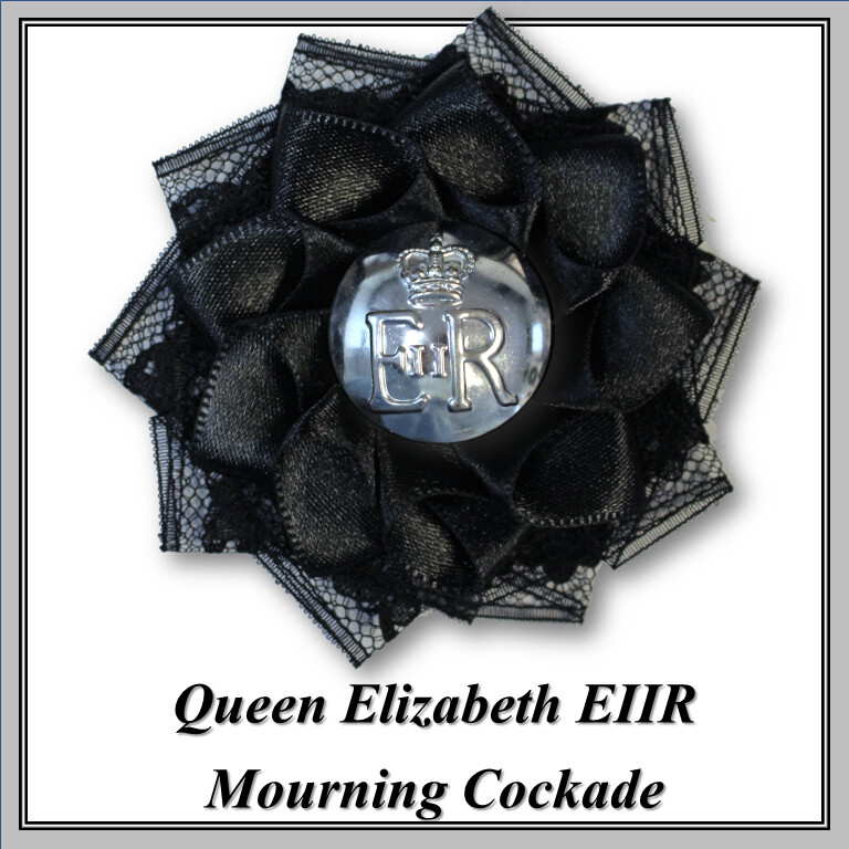Queen Elizabeth EIIR Button Cockade