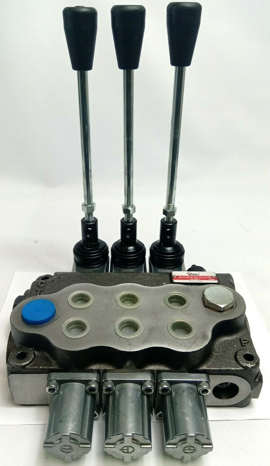 Hydraulic Flow Control Valve 3-Spool 80 Lt/Min