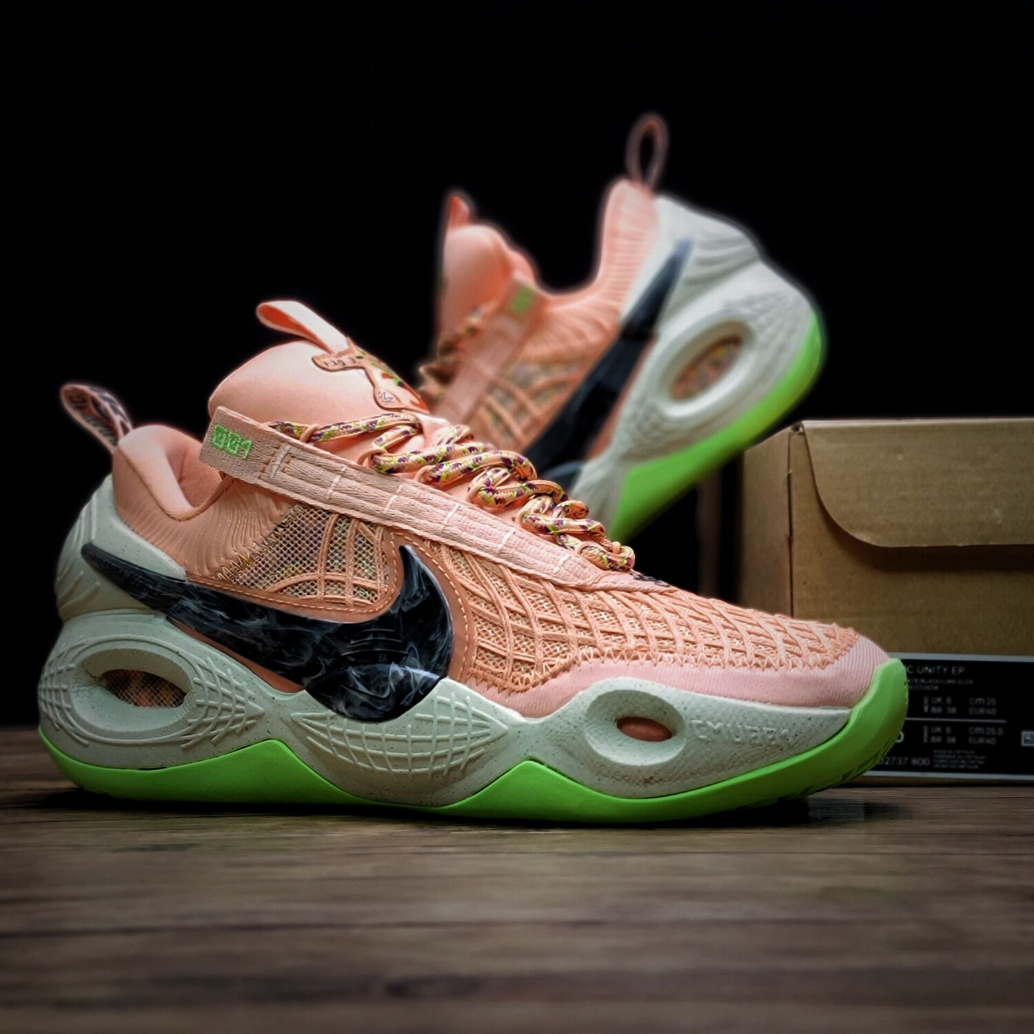 Nike Air Cosmic Unity