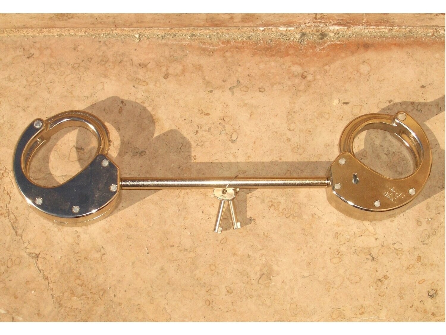 Handschellen handcuff Clejuso 90 cm Stange