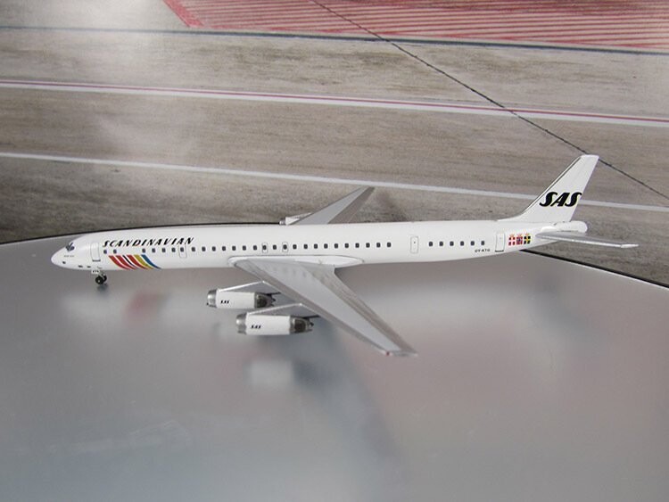 SAS DC-8-63 "Old Livery"