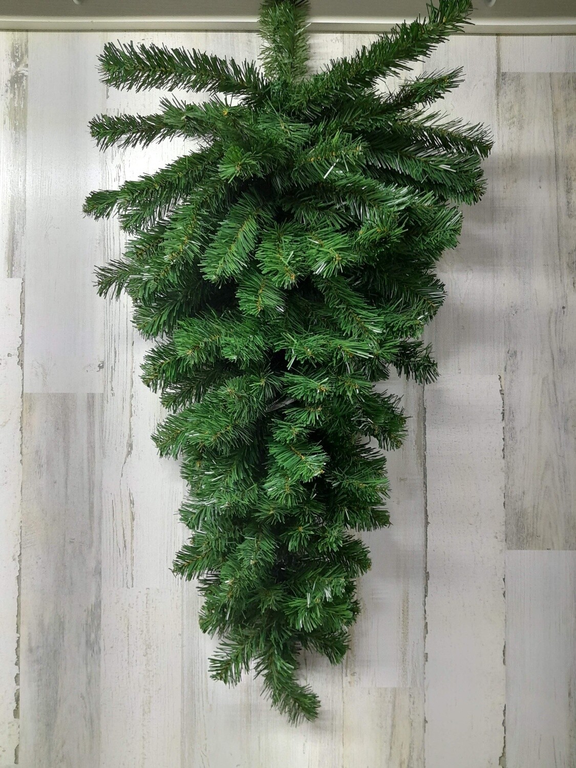 30" Deluxe Italian Fir Teardrop