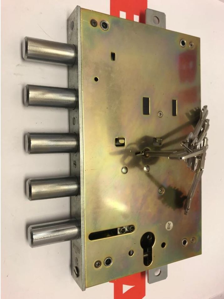 SERRATURA DA PORTA BLINDATA CON DOPPIO INGRESSO CON CHIAVE A DOPPIA ...