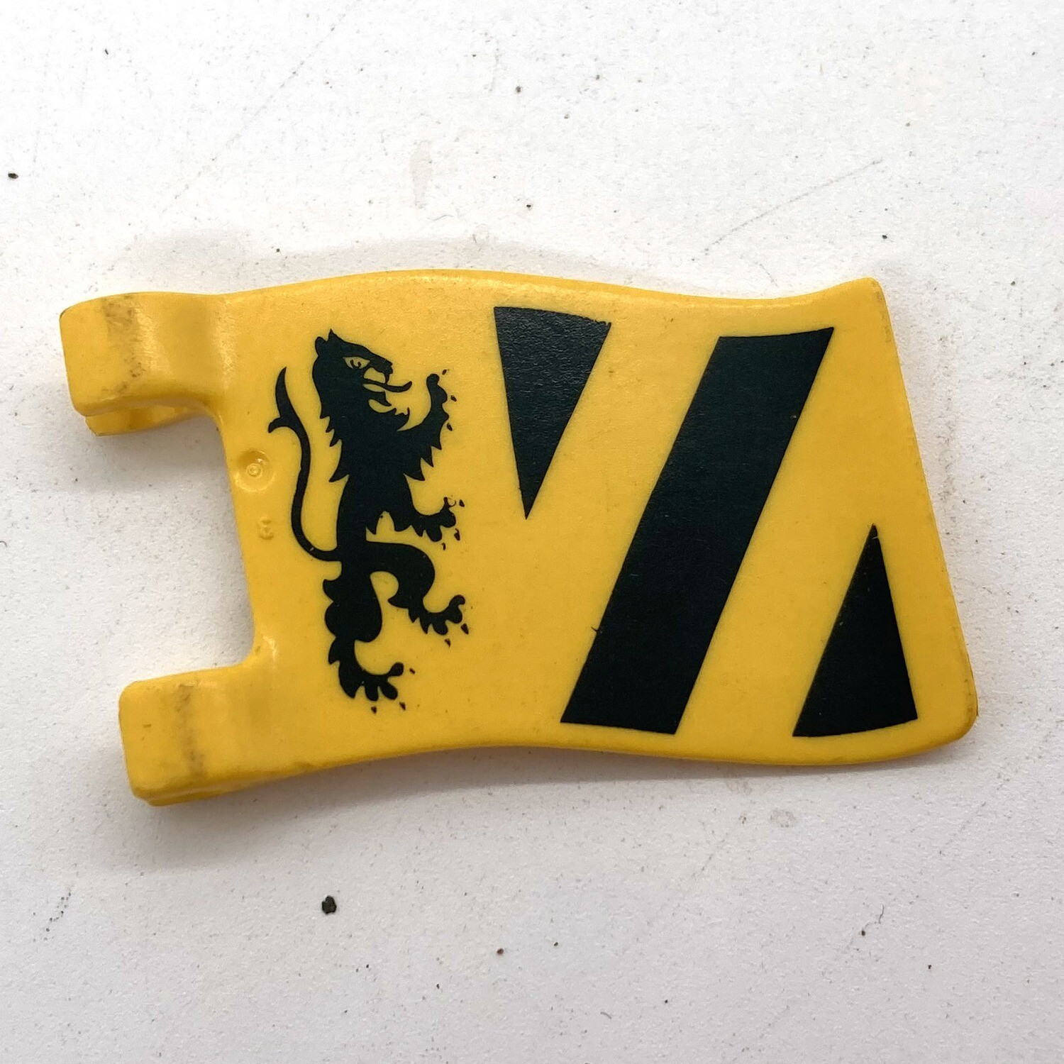 playmobil drapeau dragon rouge