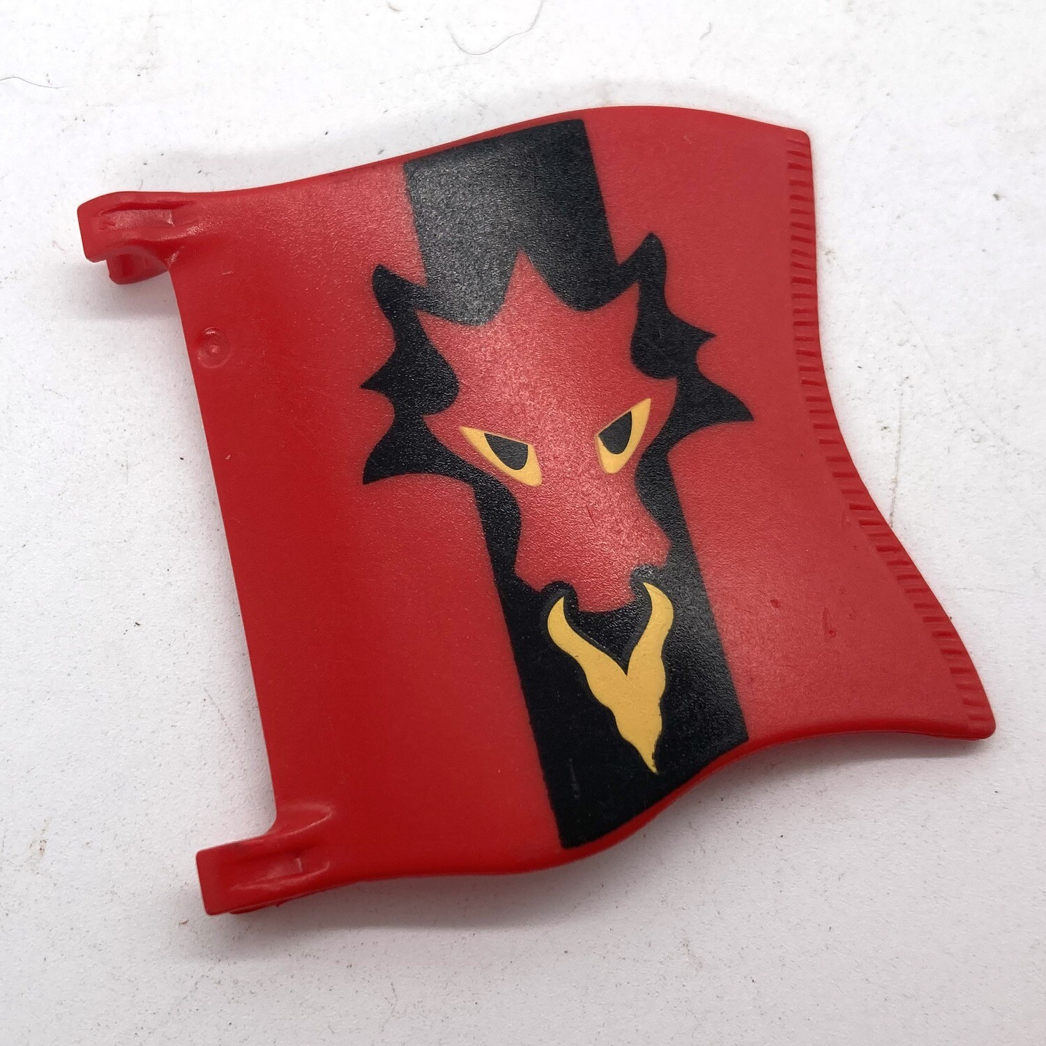 Playmobil drapeau dragon rouge