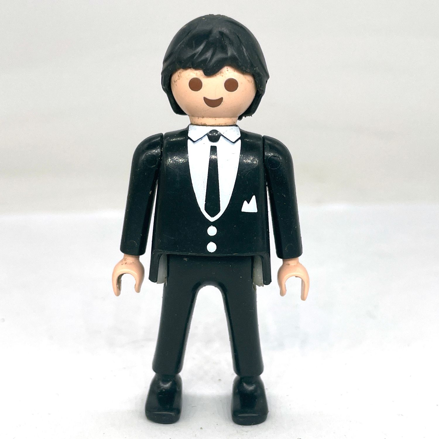 playmobil homme en costume noir