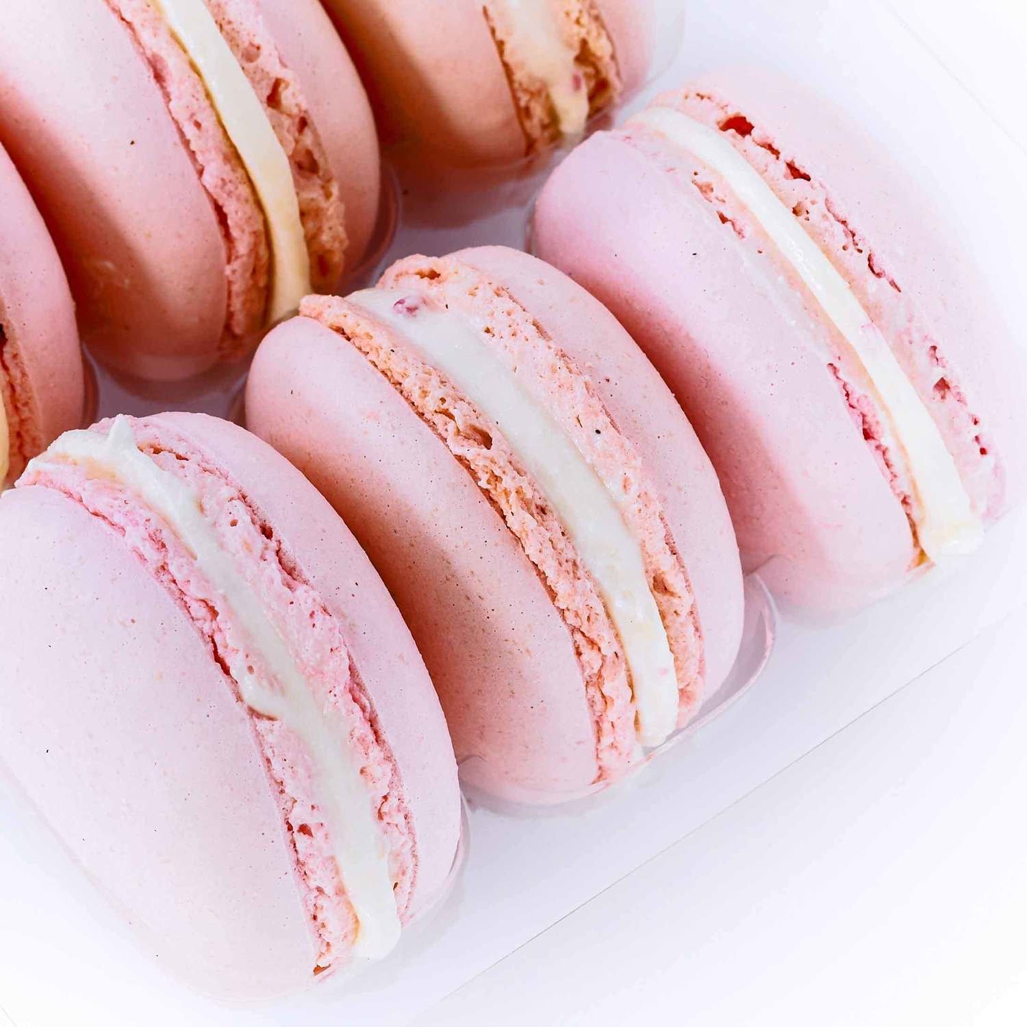 20 Rose Macaroons