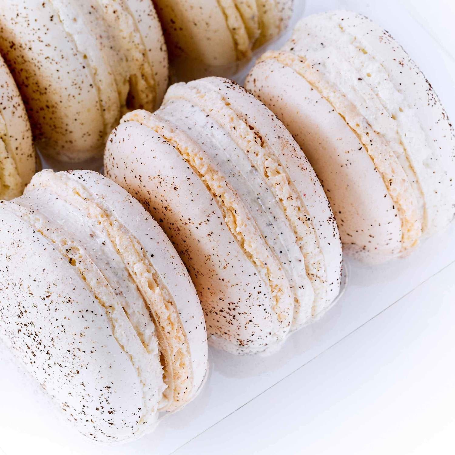 20 Vanilla Macaroons