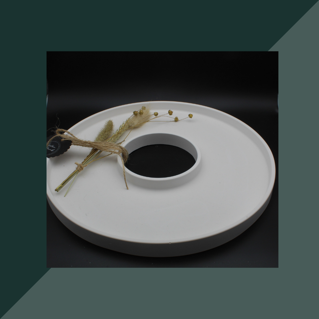 Dekoteller mit Loch in der Mitte - Raysin