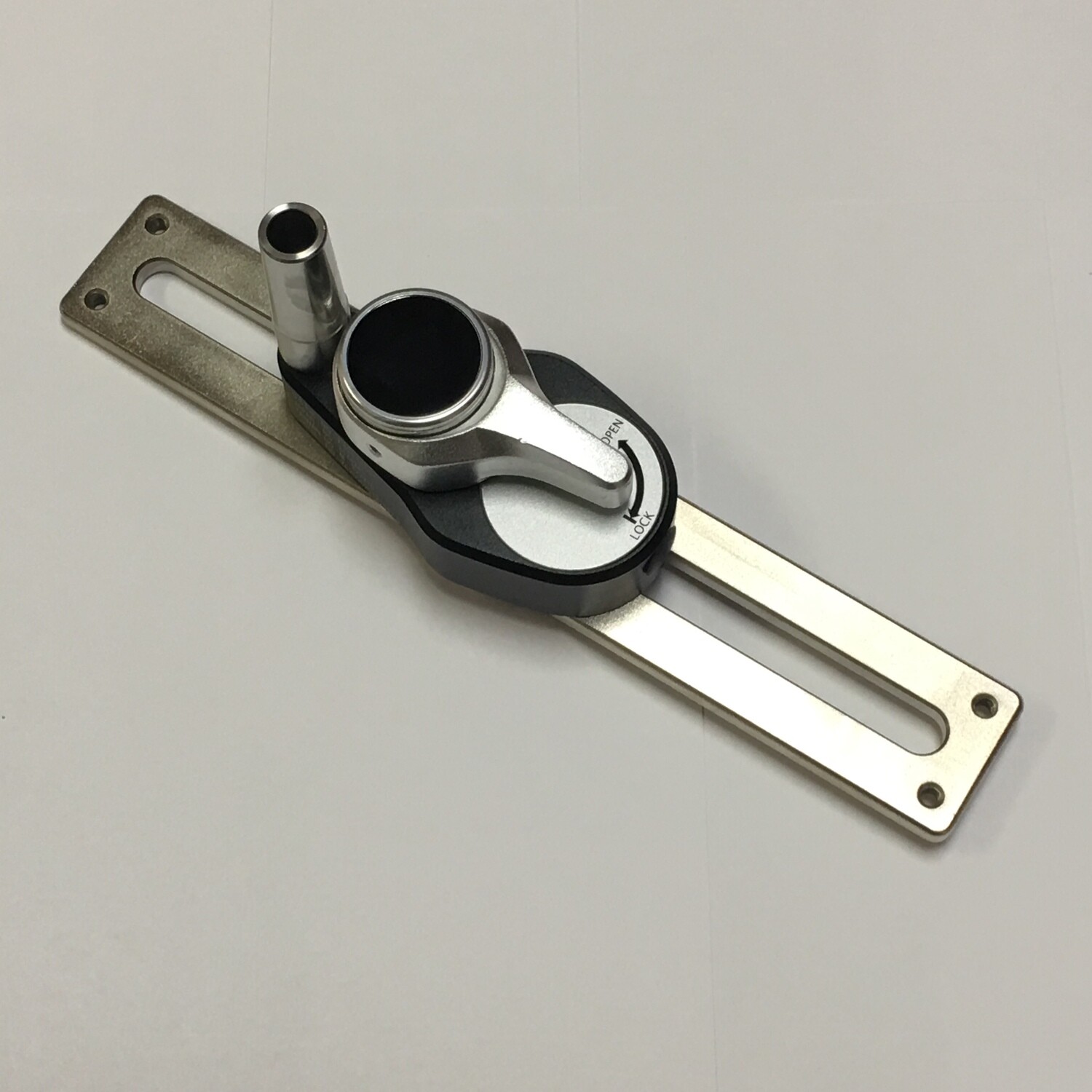 Gravity-Release Base Clamp - Shop Tennis Gear & Accessories Ball ...