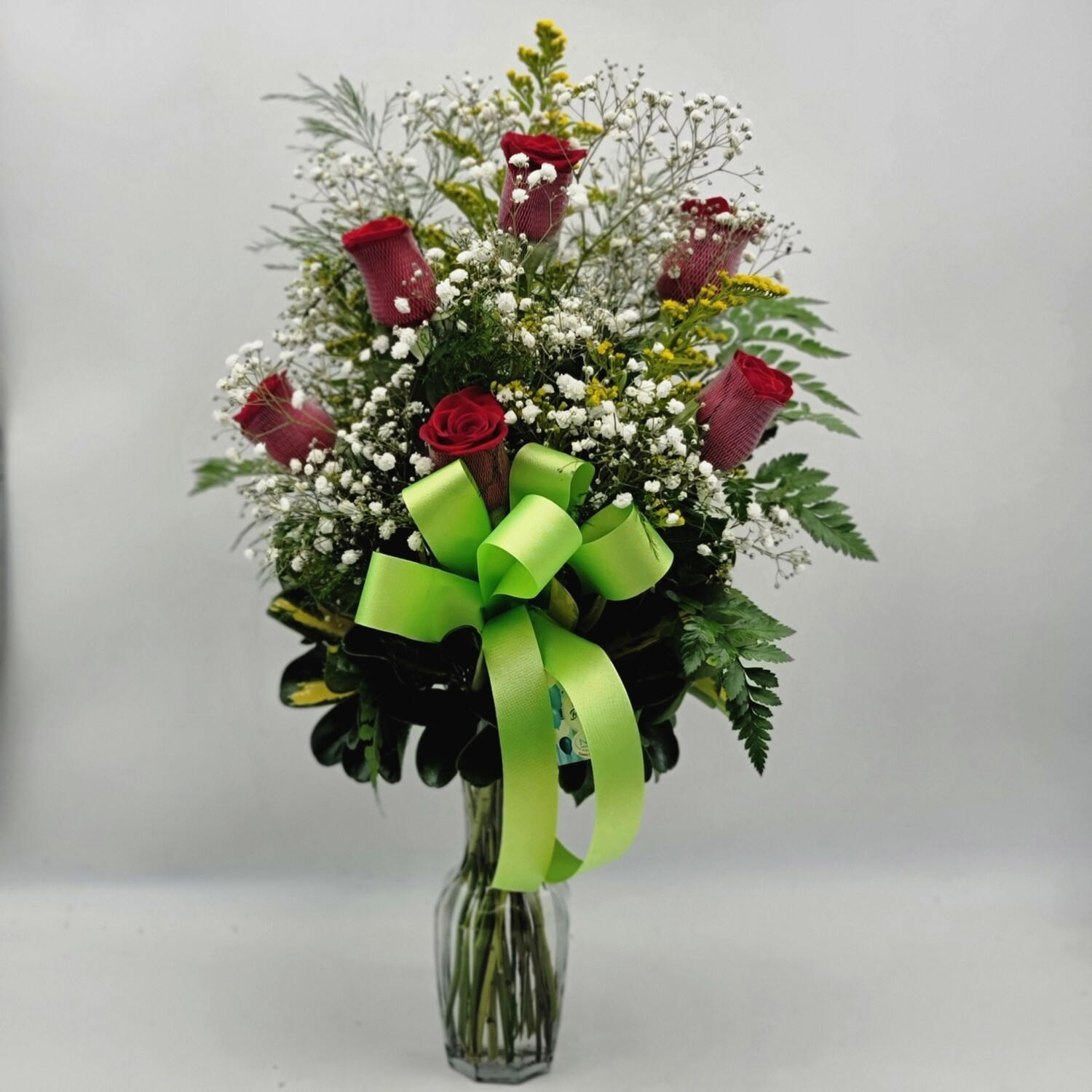 6 Rose In Vase – Nikko's Creations – Flowers For All Occasions