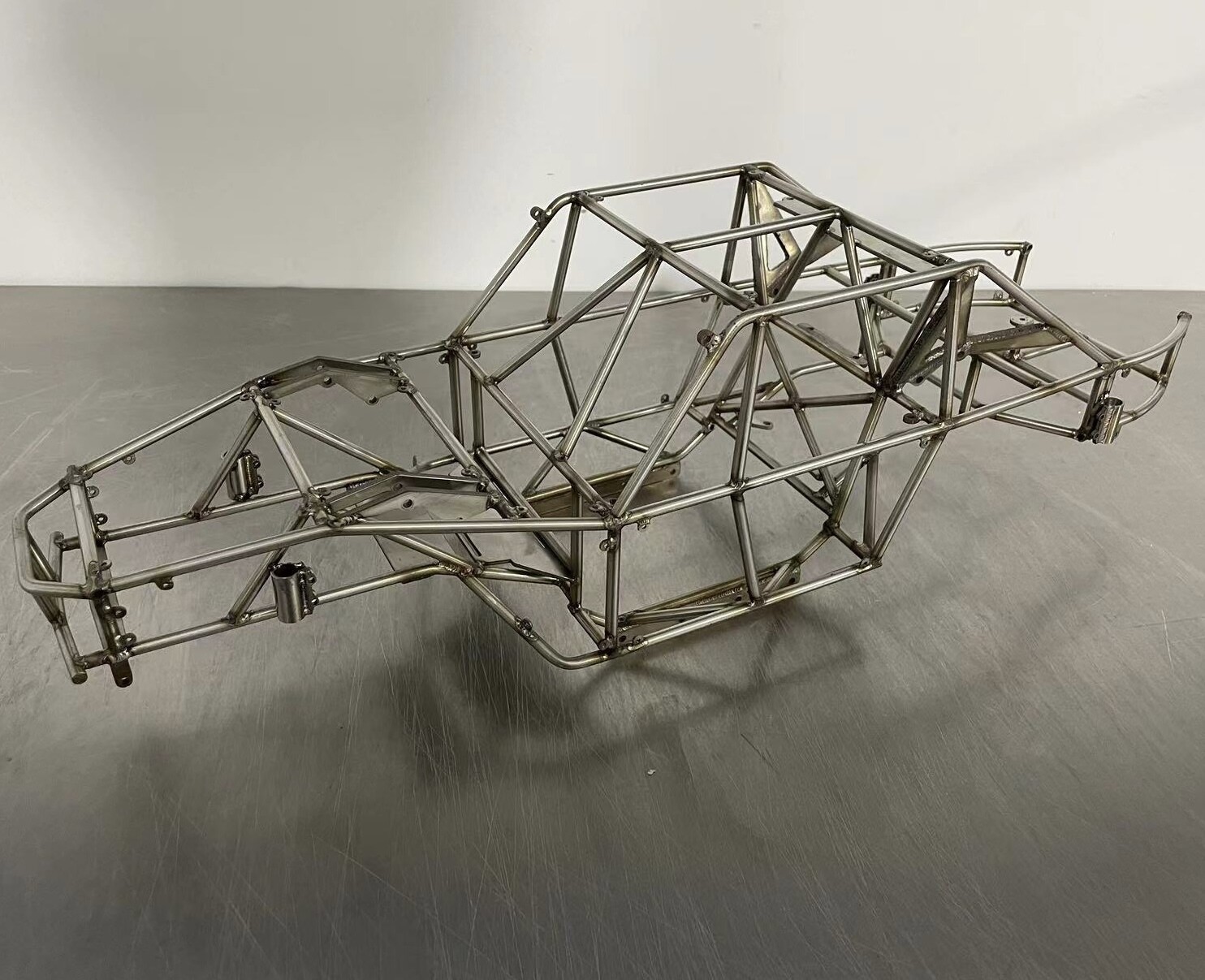 B1 "Brave" U4 RC chassis for Axial Wraith/Bomber (Ready to ship) - King ...