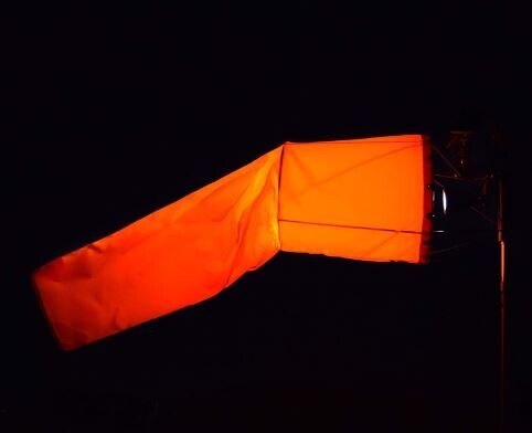 SOLAR LIGHTED 12v 15 KNOT WINDSOCK WITH FRAME