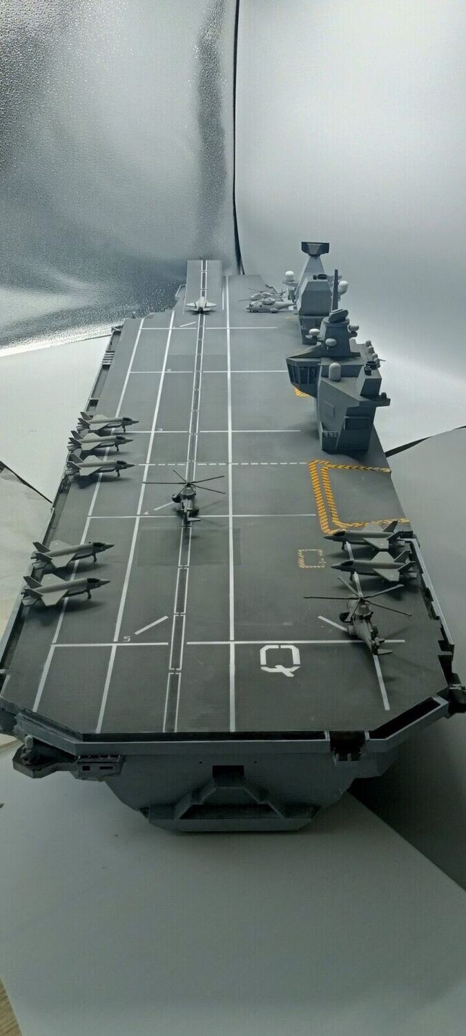 HMS Queen Elizabeth aircraft carrier waterline 1/200 model ship kit ...