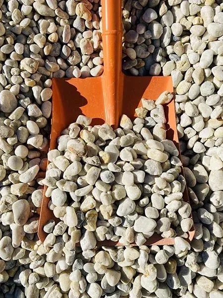 Buy 20-40mm Cowra white decorative stones | Loose tip