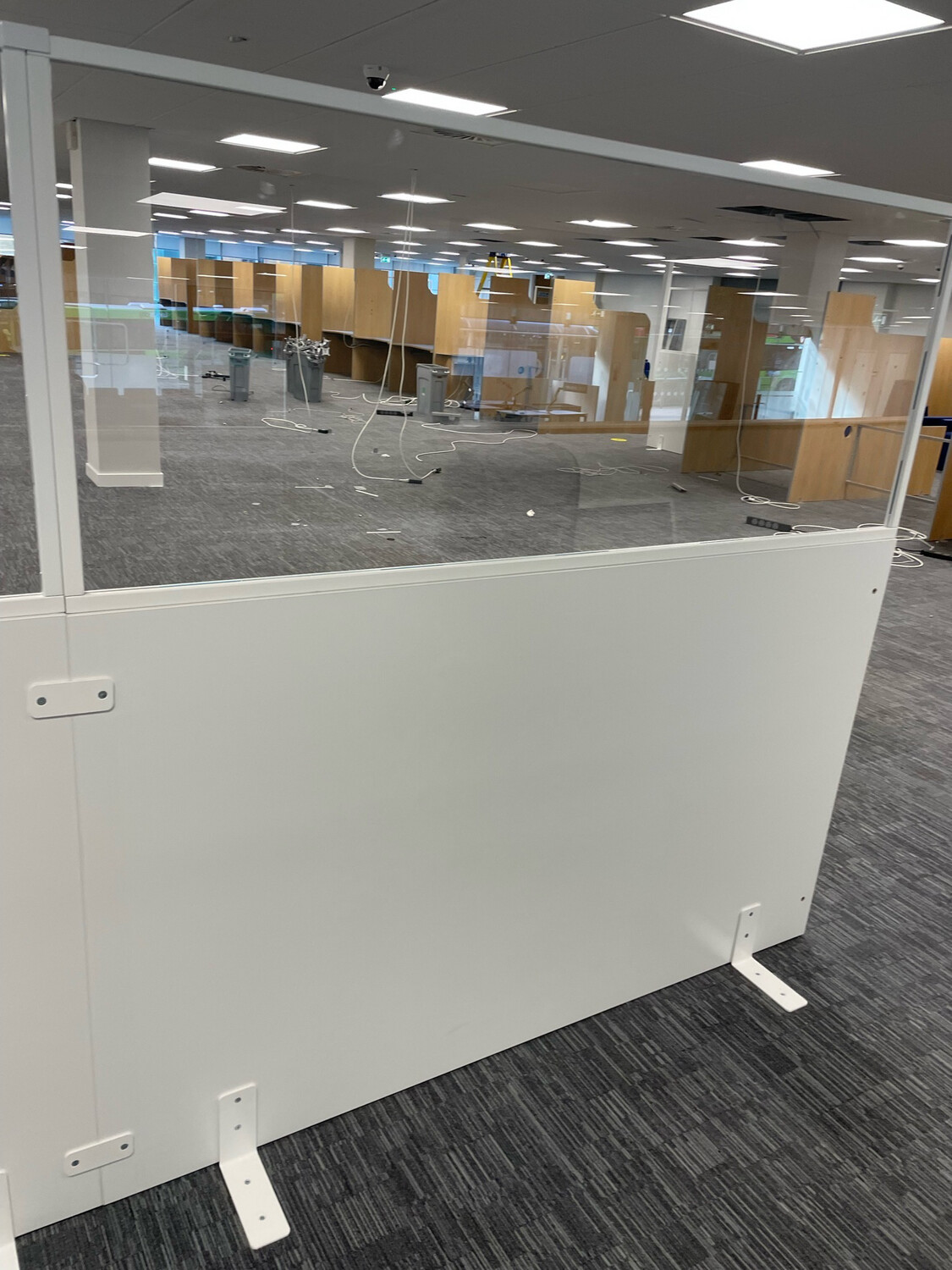 Free Standing Partition 1.8m Wide x1.8m Height