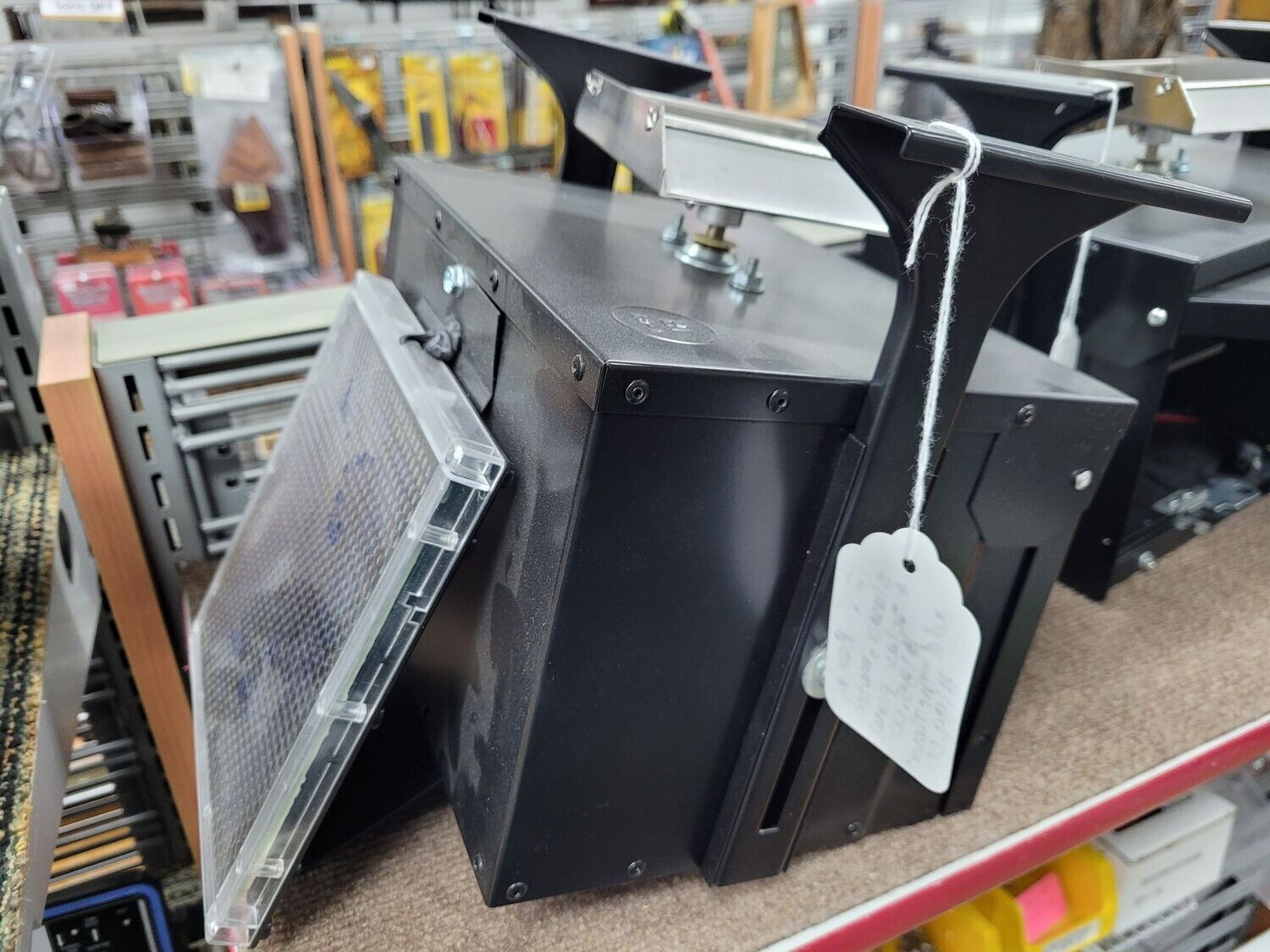 UNIVERSAL FEEDER ASSEMBLY 12 VOLT Metal Box with ¼” Motor, Slinger ...