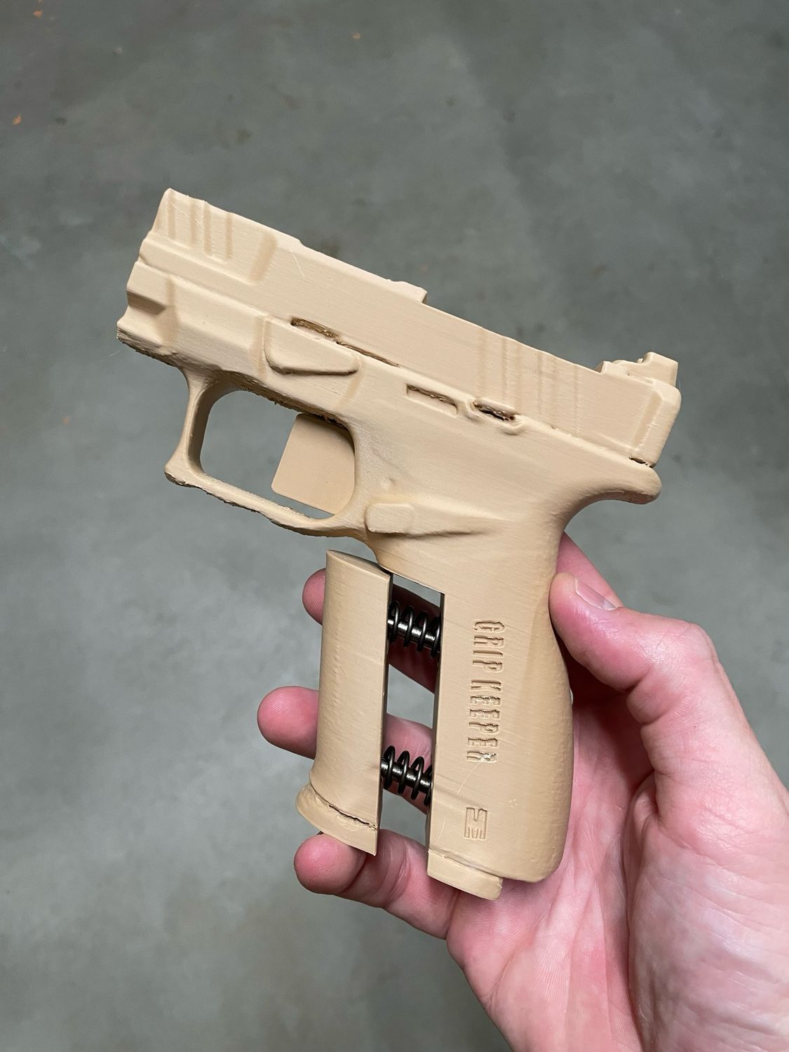 Echelon Mid Size Slide Cut Grip Keeper