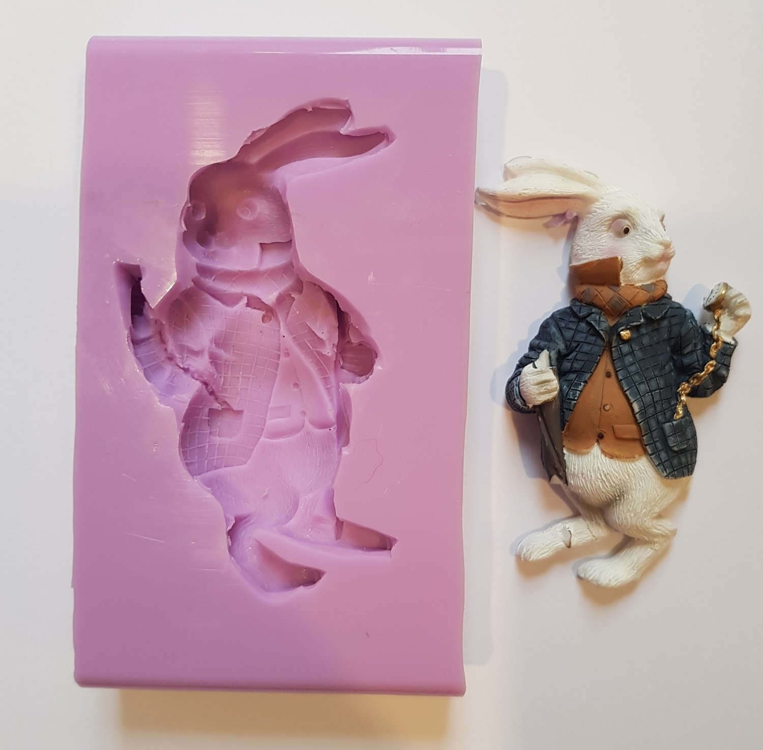THE WHITE RABBIT SILICONE MOULD