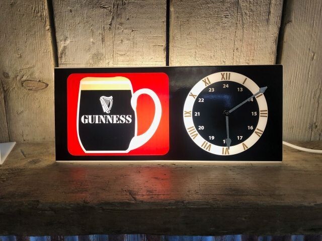 Illuminated Guinness Shelf Clock (Black)